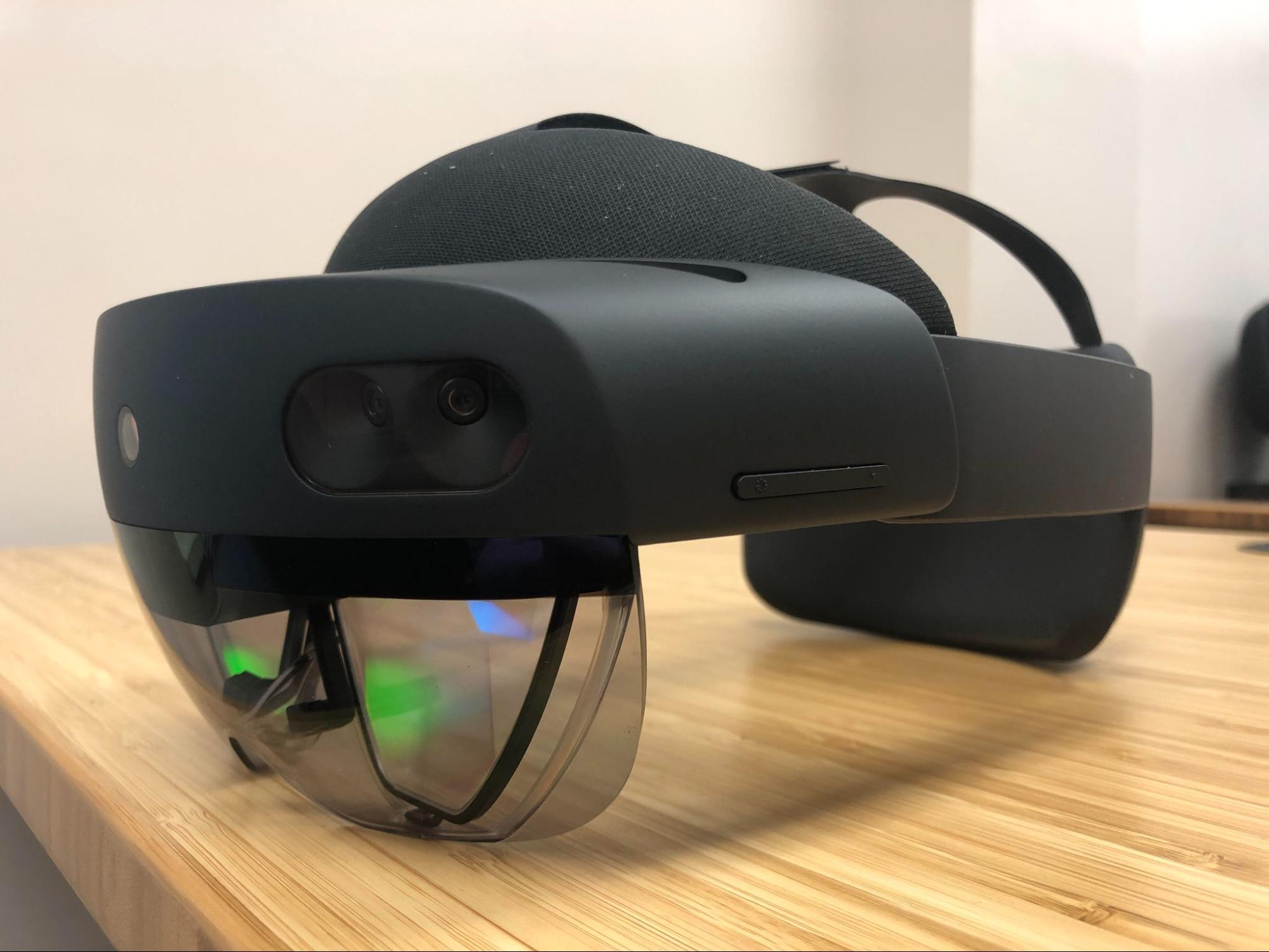 Create Medical Visualizations on Augmented Reality Headsets with vtk.js